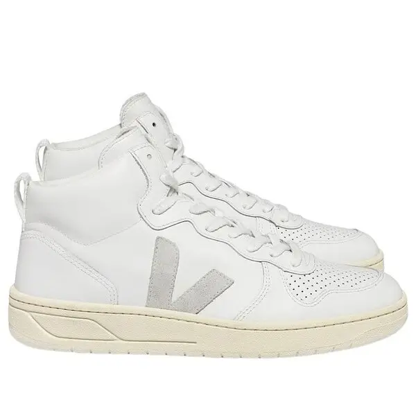 VEJA V-15 Leather