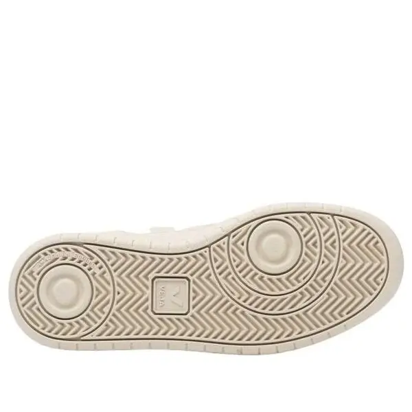 VEJA V-15 Leather