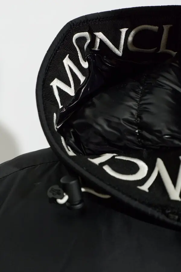 Moncler Montcla Puffer Jacket
