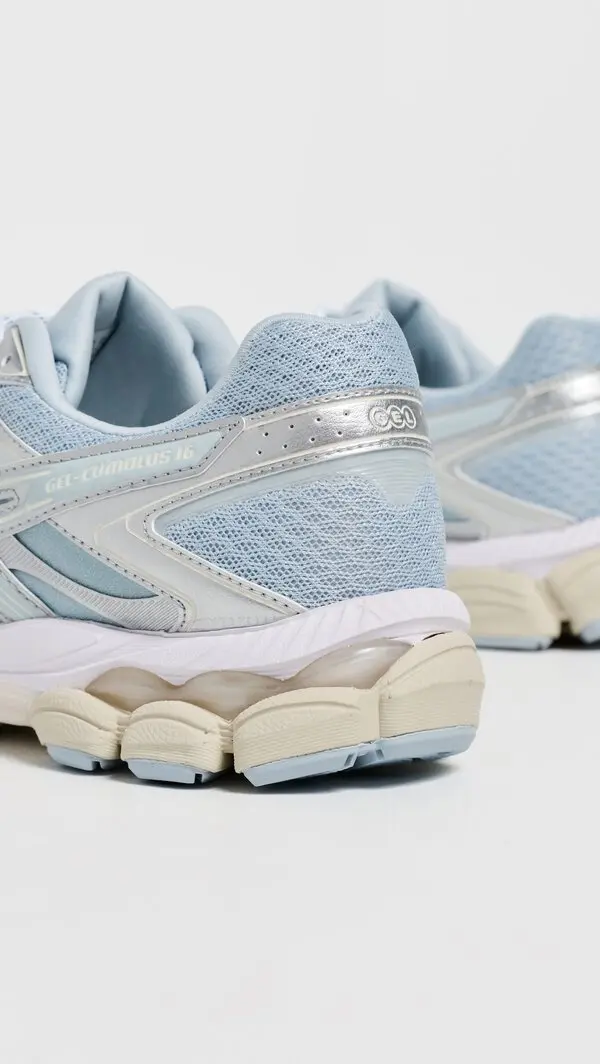 Asics Gel-cumulus 16 Sneakers M 7.5/ W