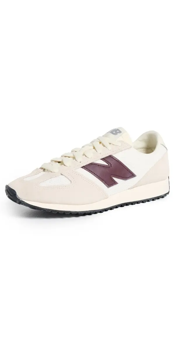 NEW BALANCE 471 Sneakers M 8.5/ W
