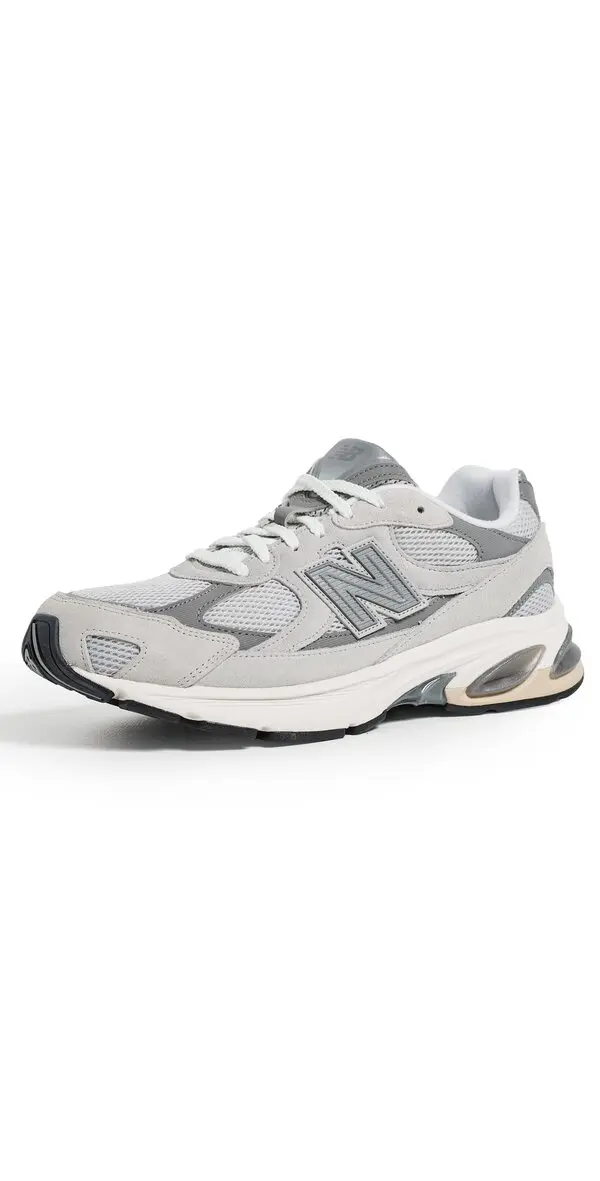 NEW BALANCE 2010 Sneakers