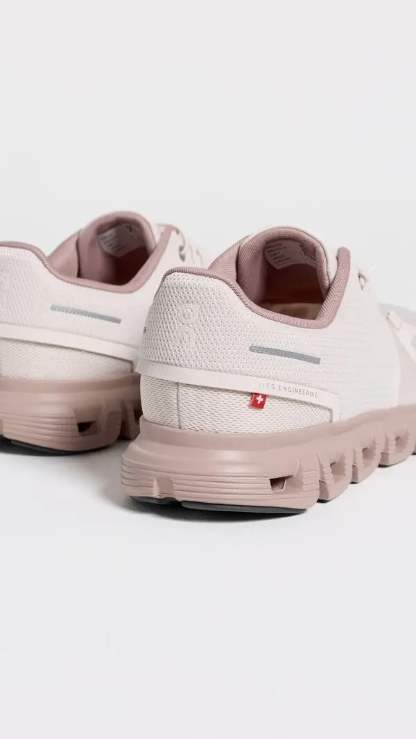 On Performance Sneakers - Oyster/biscuit