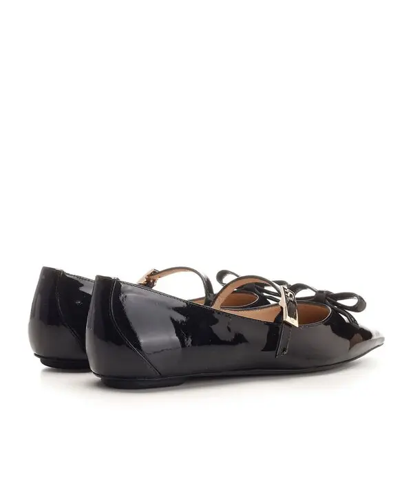 STUART WEITZMAN Pointed Ballet Shoes