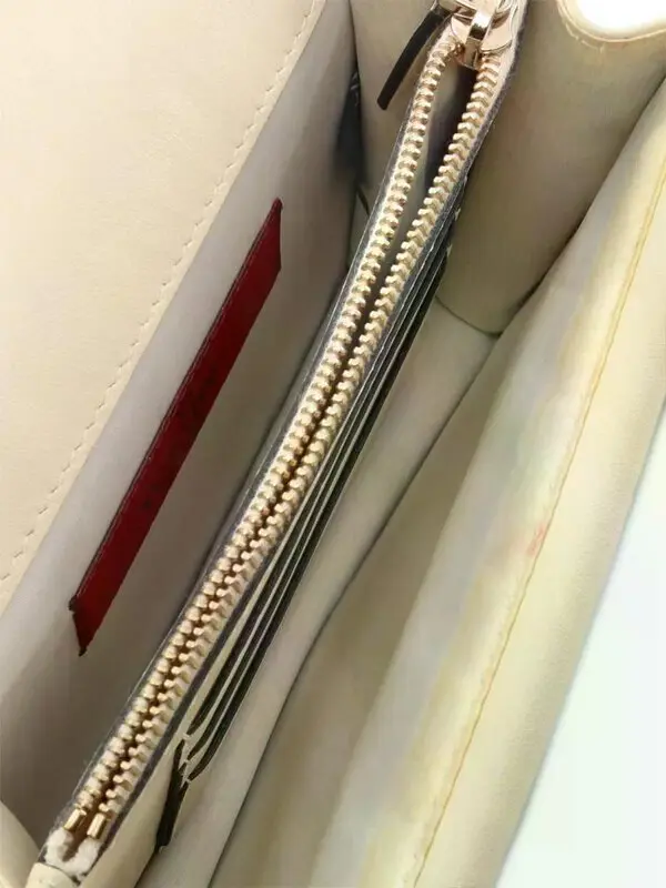 Valentino Garavani Rockstud Chain Wallet Bag