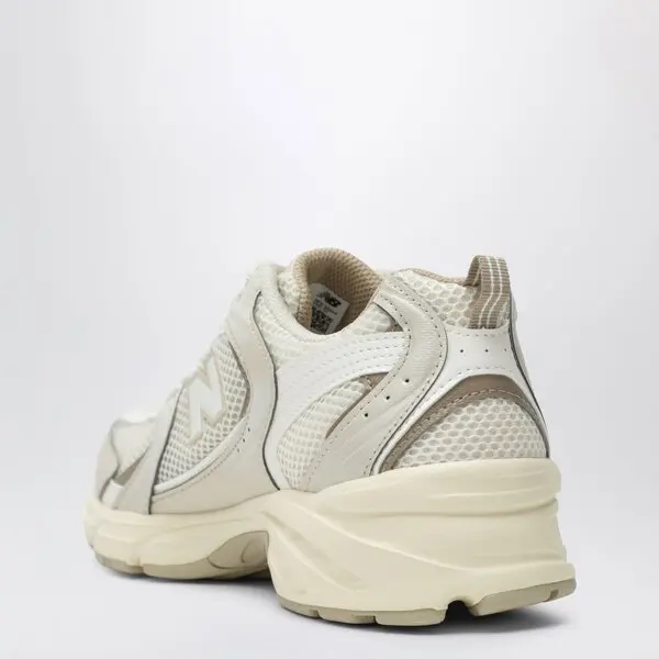NEW BALANCE 530 Sneakers - Beige