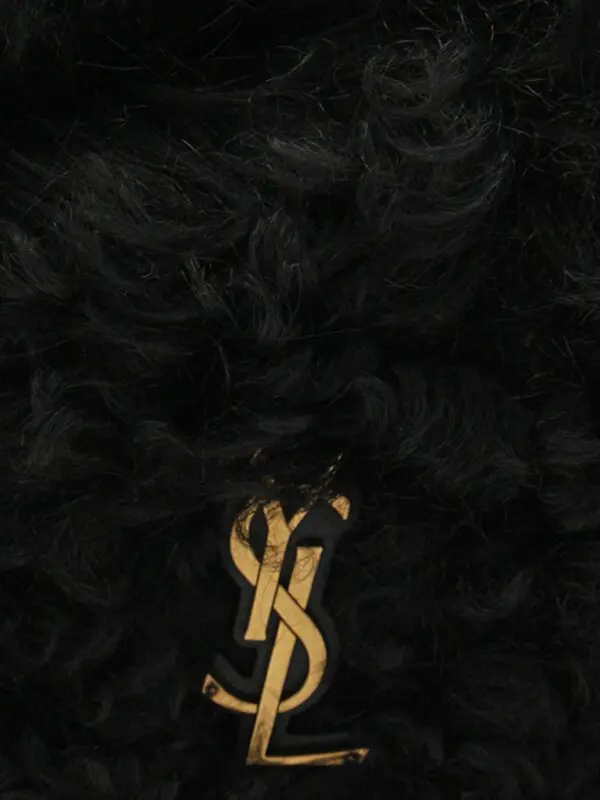 Saint Laurent Shoulder Bag Agnello With Gold Tone Logo - Black