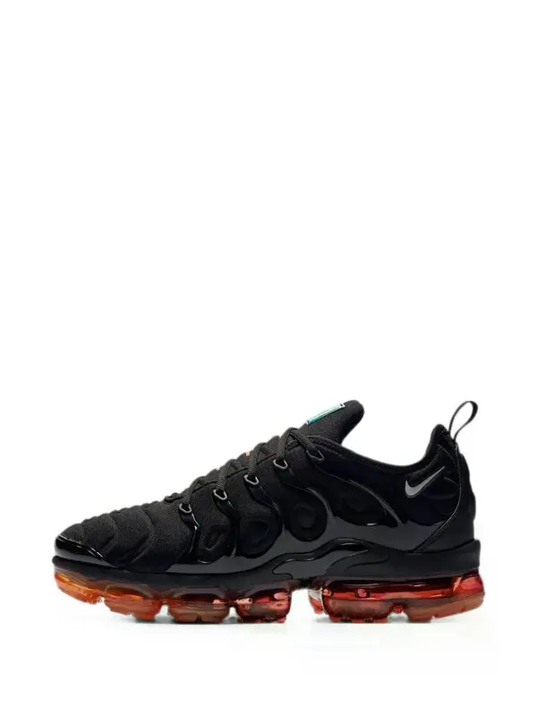 Nike Air Vapormax Plus Sneakers
