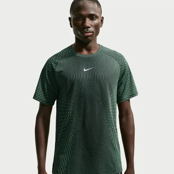 Nike Stride Aero-fit Short-sleeve Running Top - Black