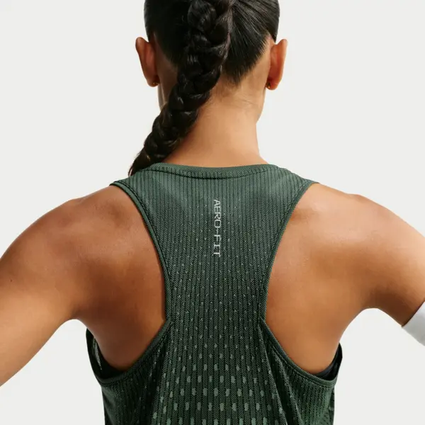 Nike Swift Aero-fit Running Tank Top