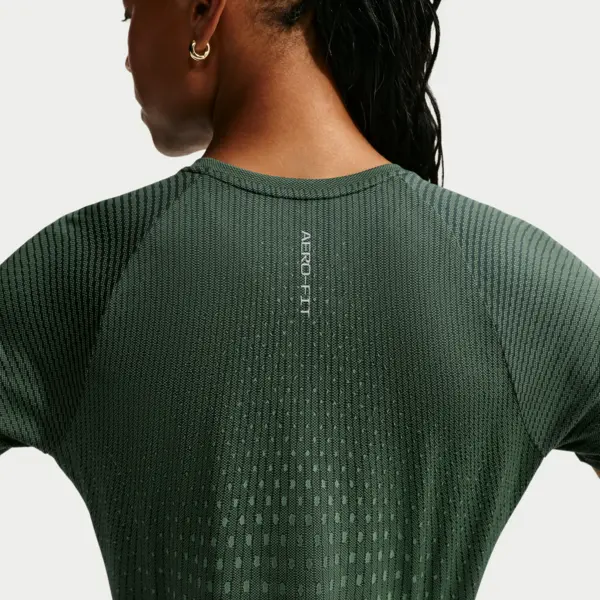 Nike Swift Aero-fit Short-sleeve Running Top - Black