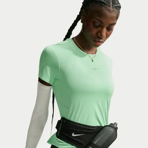 Nike Swift Aero-fit Short-sleeve Running Top - Green