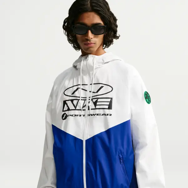 Nike Windrunner Storm-fit Graphic Jacket - White