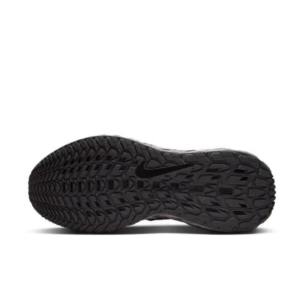 Nike Ava Edge Athletic Shoes - Black