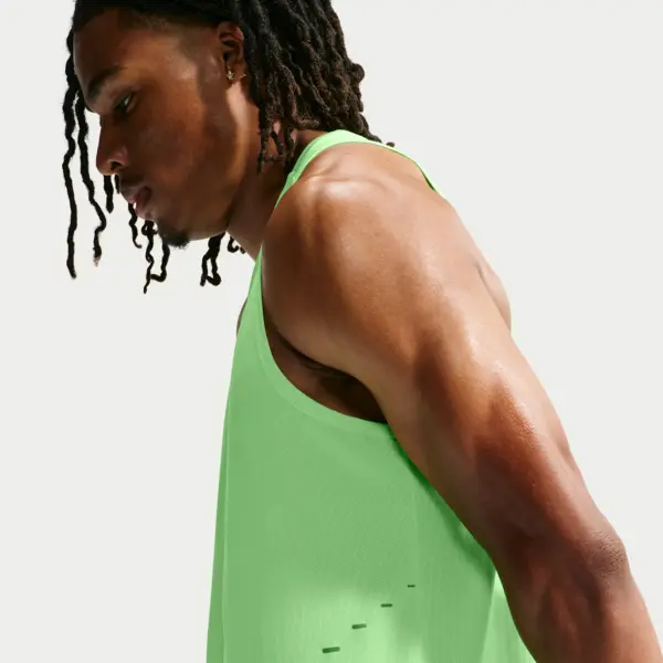 Nike Stride Aero-fit Running Tank Top