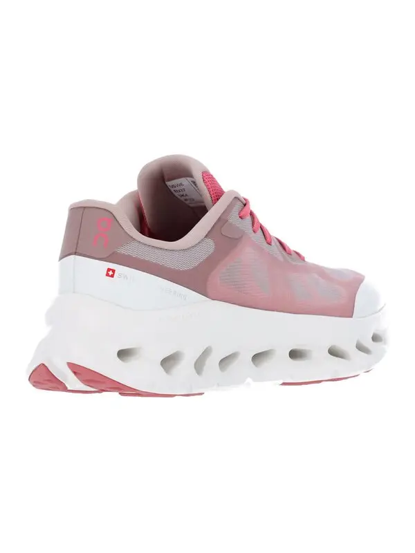 On Sneakers "cloudtilt Remix - Pink