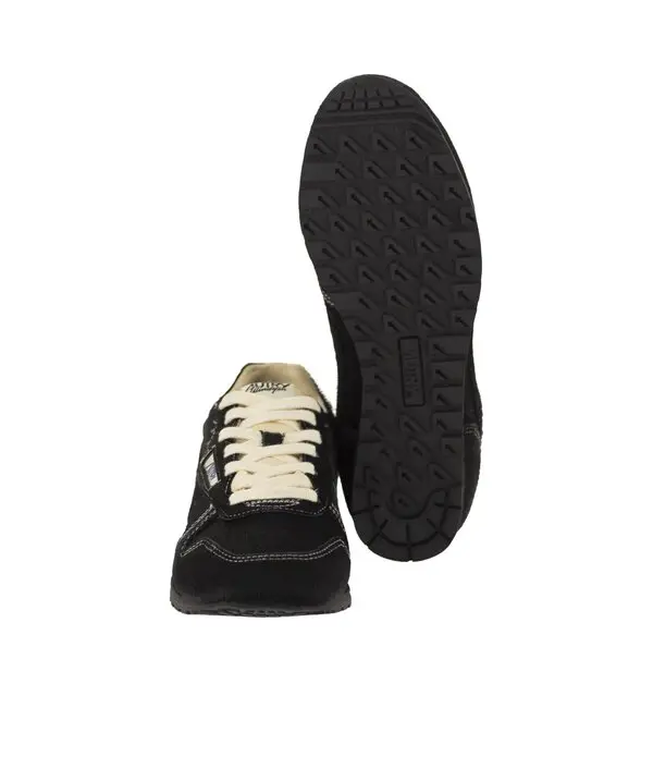 AUTRY Textured Low-top Sneakers