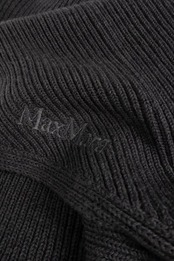 Max Mara Knitted Scarf