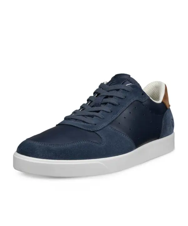 Ecco Street Lite Leather Trainer