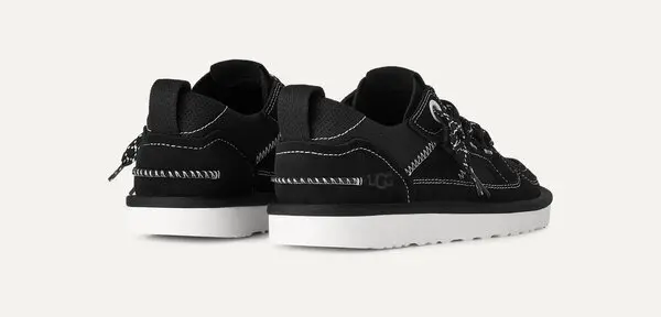 UGG Round-toe Low-top Sneakers