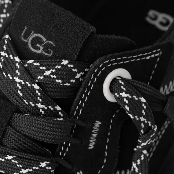 UGG Round-toe Low-top Sneakers