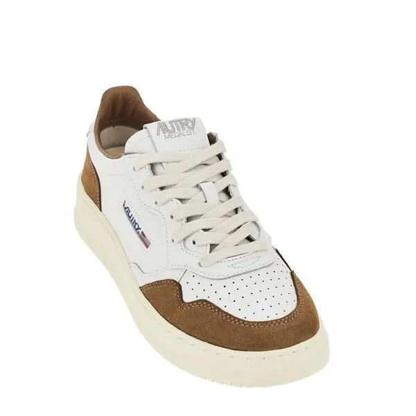 AUTRY Medalist Low Leather Sneakers - White