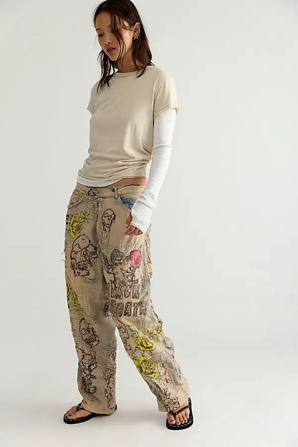 MAGNOLIA PEARL Black Sabbath Appliqued Boyfriend Jeans