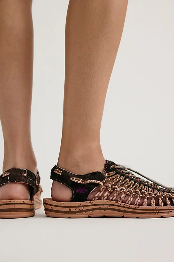 Keen Uneek Leather Sandals - Terrain Bison
