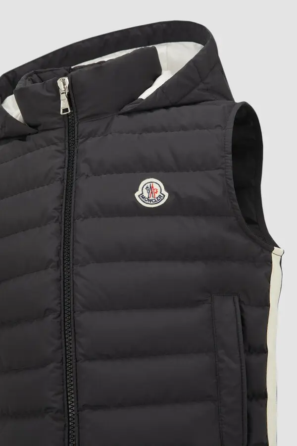 Moncler Kamaria Down Jacket