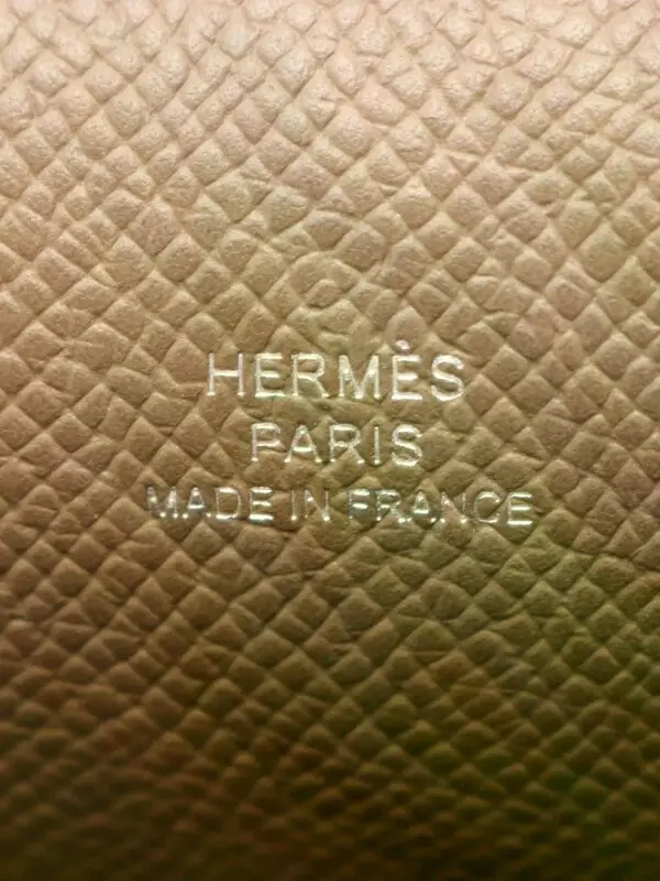 Hermès Snap To Go Shoulder Bag - Neutrals