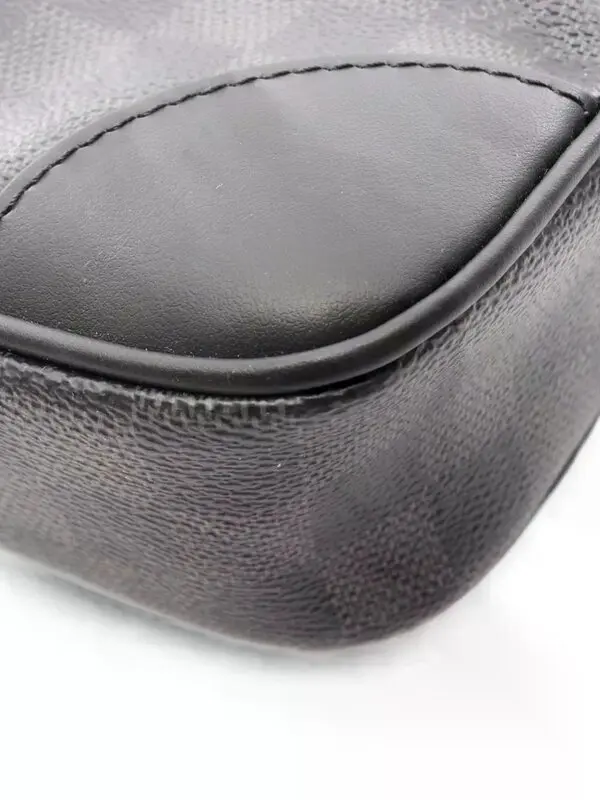 LOUIS VUITTON Damier Graphite Briefcase