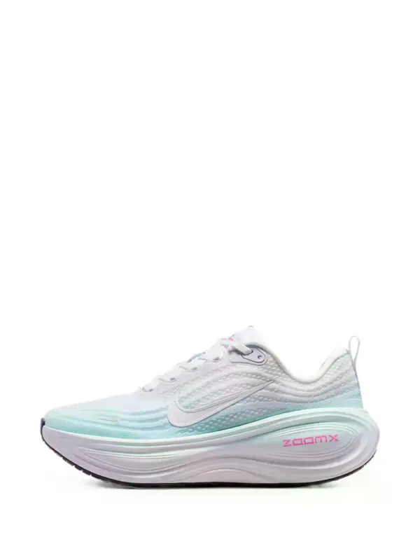 Nike Vomero Plus Sneakers