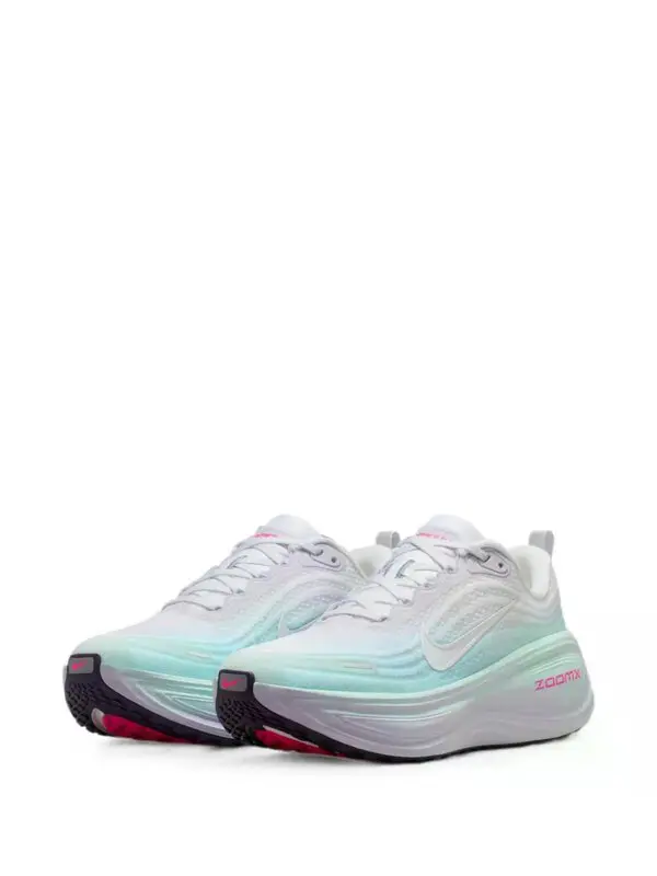 Nike Vomero Plus Sneakers