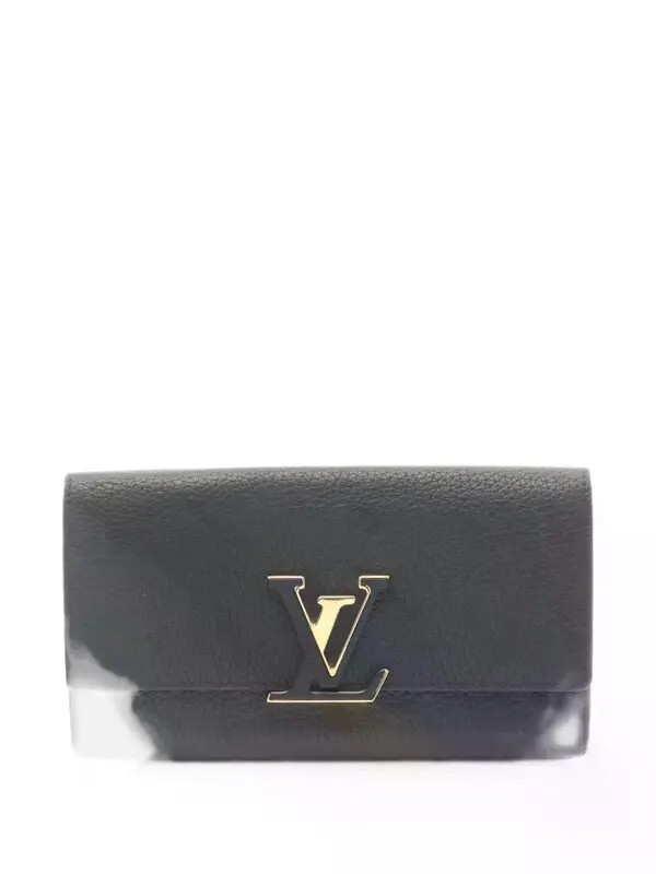 LOUIS VUITTON 2018 Capucines Bi-fold Wallet