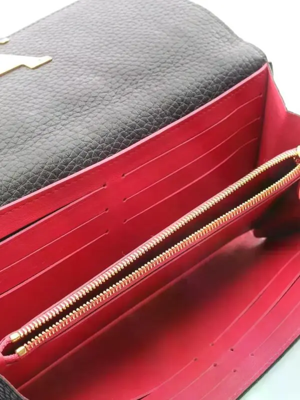 LOUIS VUITTON 2018 Capucines Bi-fold Wallet