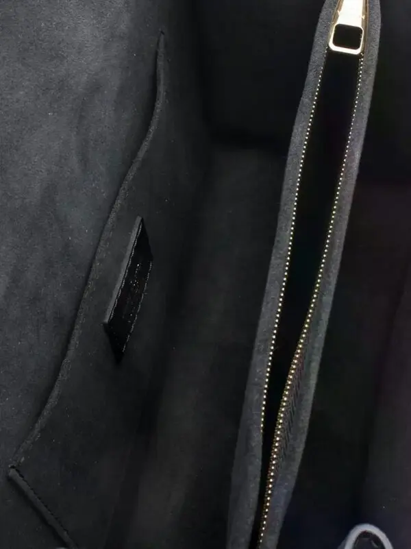 LOUIS VUITTON 2021 Dauphine Epi Shoulder Bag