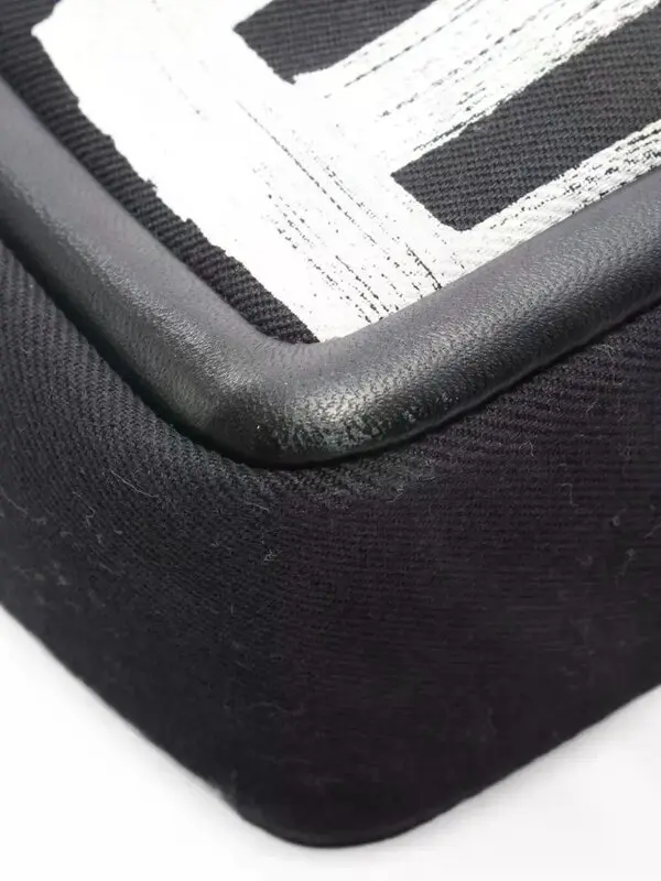 Burberry 2010s Horseferry Tb Shoulder Bag