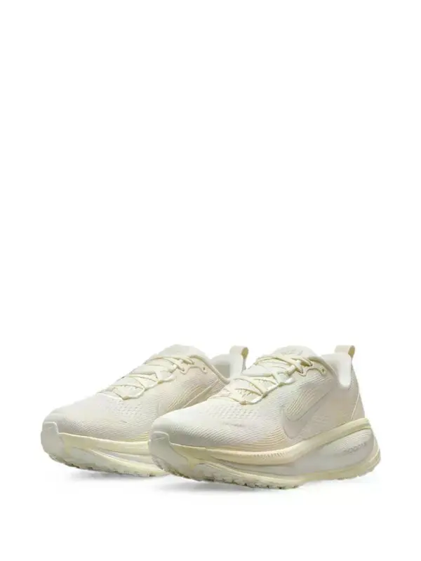 Nike Vomero 18 Sneakers