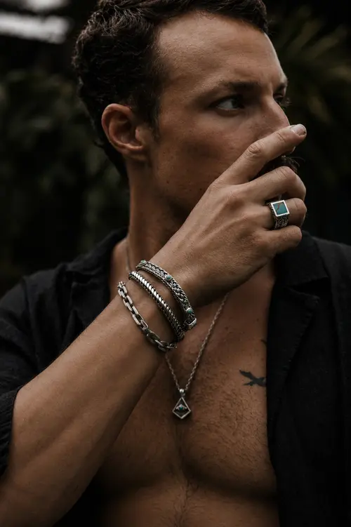 TORRELA Handcrafted Pyramid Link Bracelet