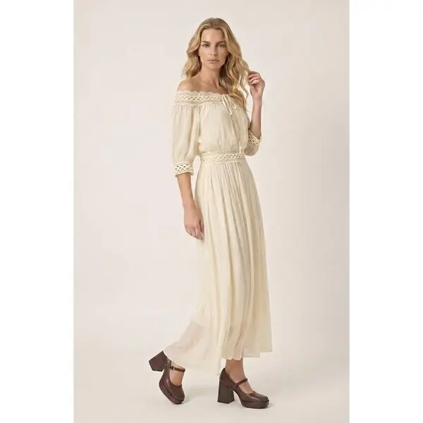MODENAIRE Off-shoulder Crochet Top And Maxi Skirt Set