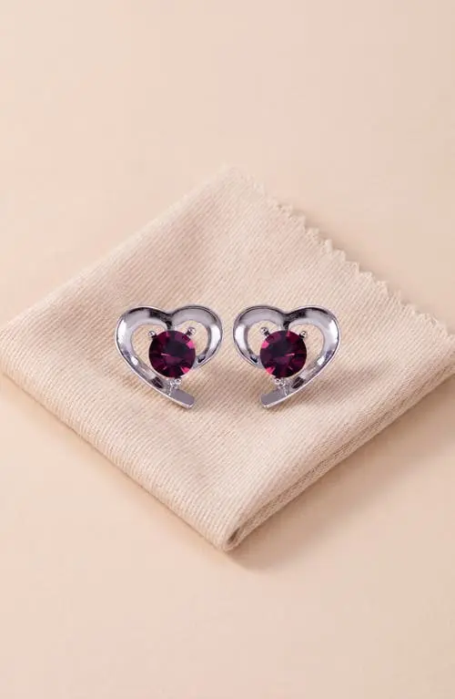 MODENAIRE Heart Shaped Elegant Gem Accent Stud Earrings