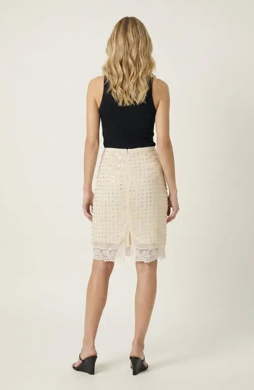 MODENAIRE Embellished Sequin Lace Hem Mini Skirt