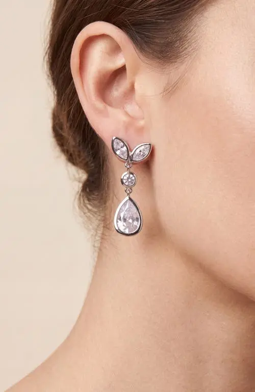 MODENAIRE Crystal Leaf-inspired Drop Earrings