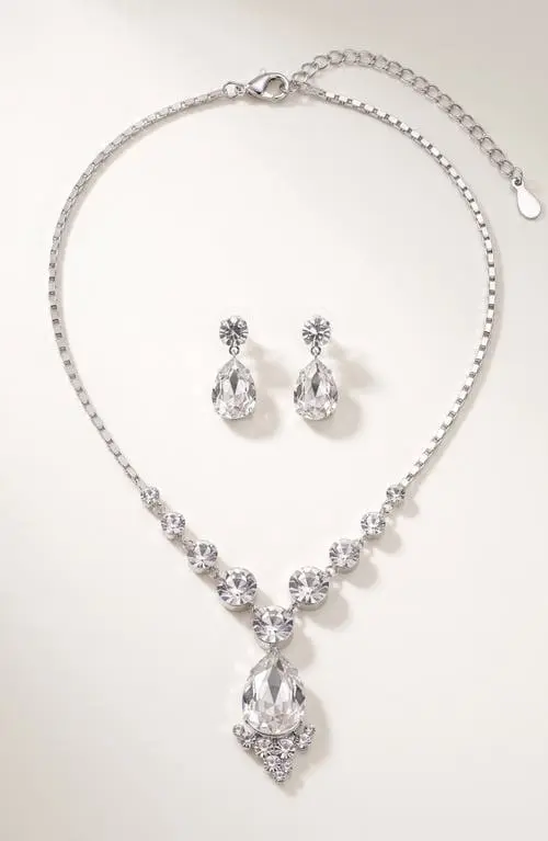 MODENAIRE Elegant Teardrop Crystal Necklace Earrings Set