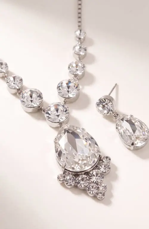 MODENAIRE Elegant Teardrop Crystal Necklace Earrings Set