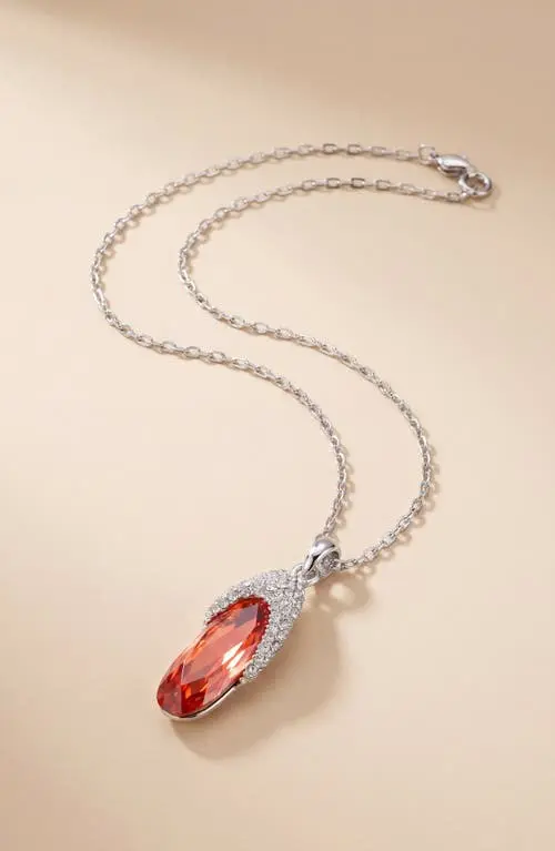 MODENAIRE Oval Crystal Pendant Necklace