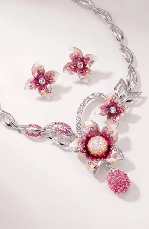 MODENAIRE Flower Necklace And Earrings Set