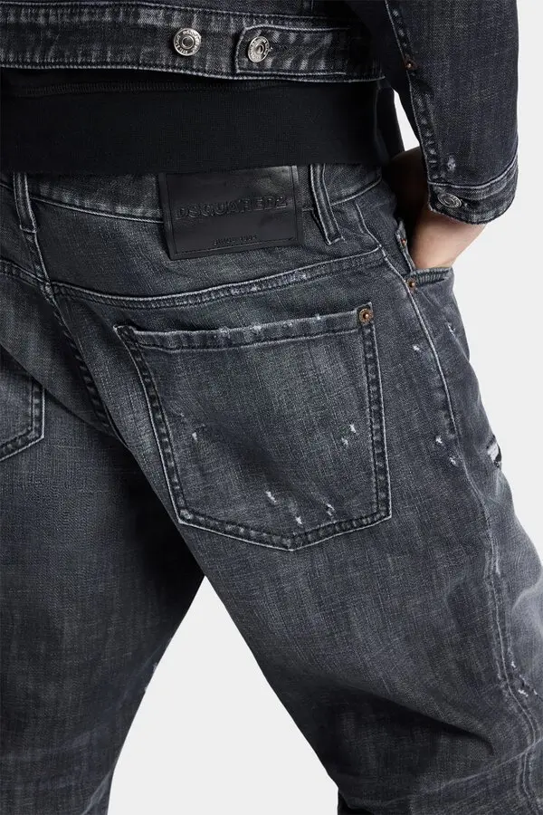 Dsquared2 Fog Bro" Twisted Bow-leg Jeans