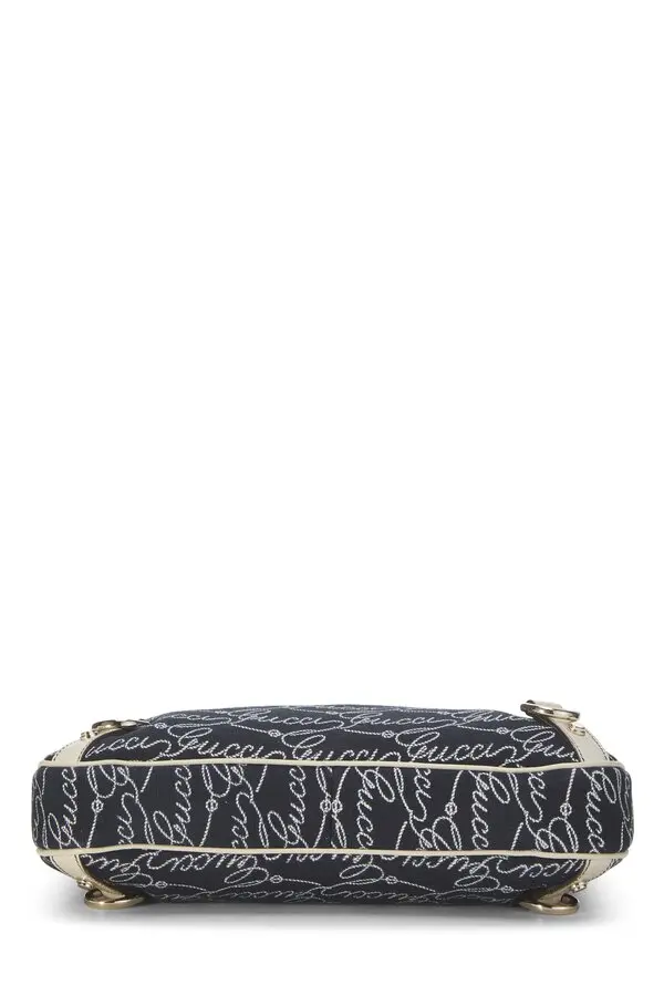 Gucci Abbey Hobo Gg Canvas Bag