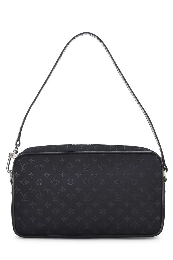LOUIS VUITTON Monogram Patchwork Conte De Fees Pochette